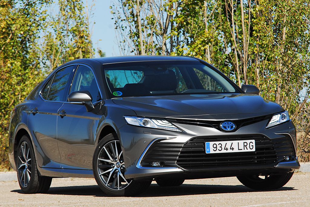 Toyota Camry Precios, ventas, datos técnicos, fotos y equipamientos